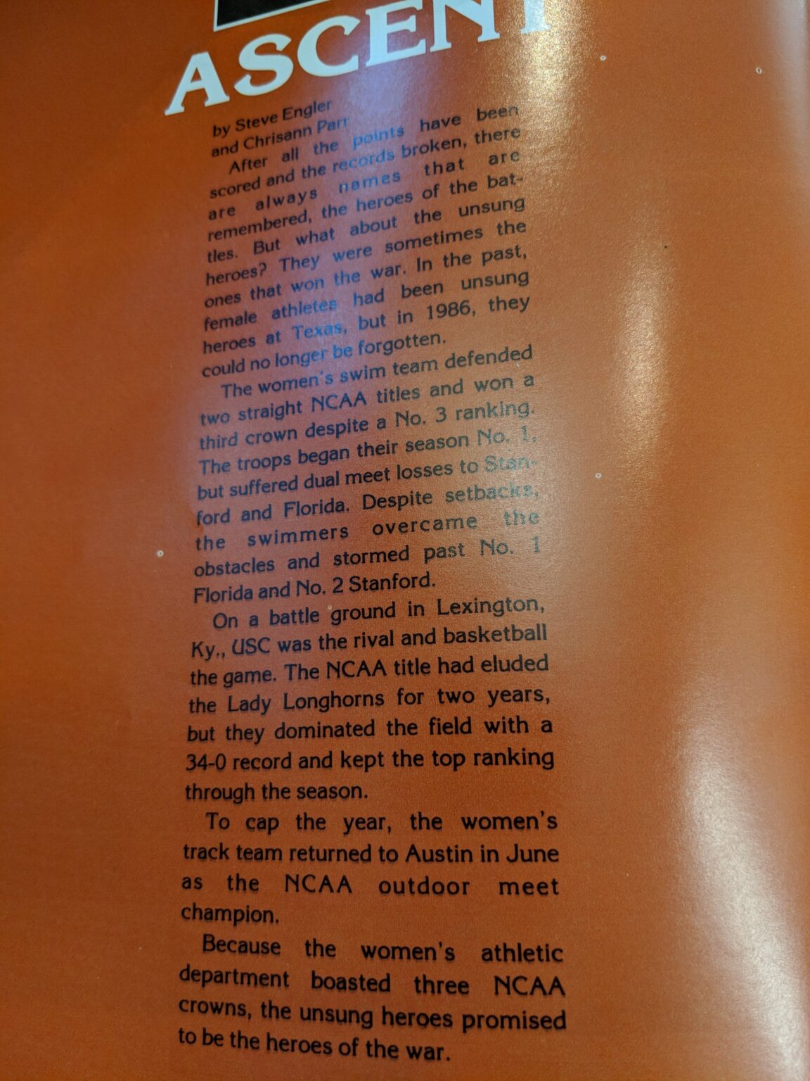 The Inside Story of the Hook'em Horns Hand Gesture - Texas Legacy ...